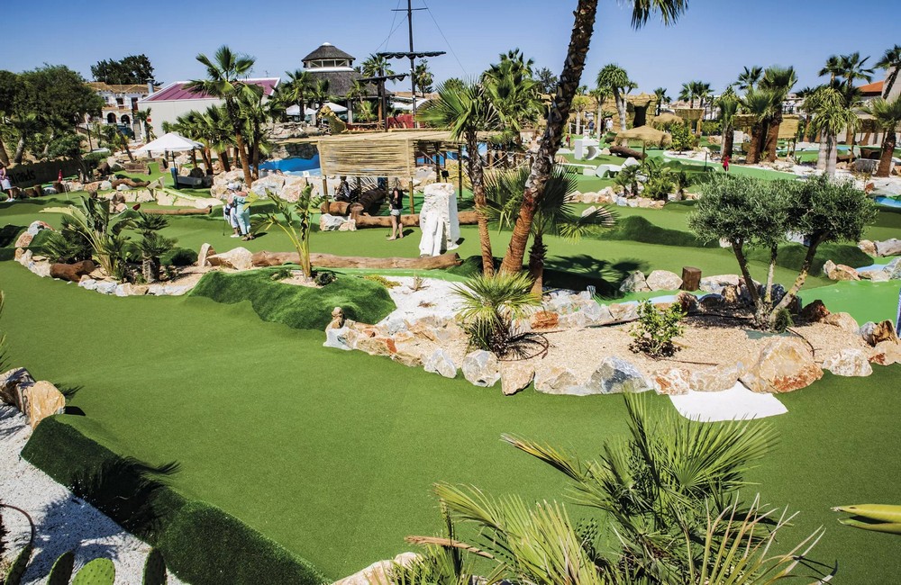Greenlands Golf Club Blue Lagoon | Mini Golf | Family Fun in Spain